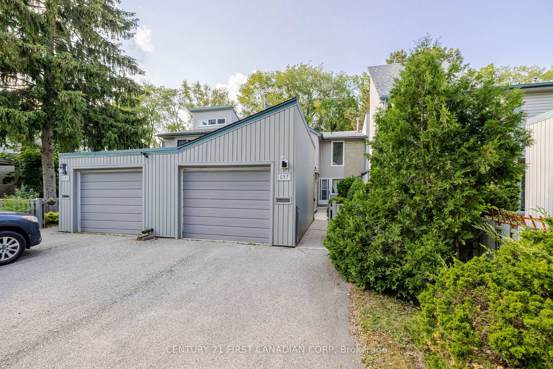 14 - 657 Woodcrest Boulevard, London South, ON N6K 1P8