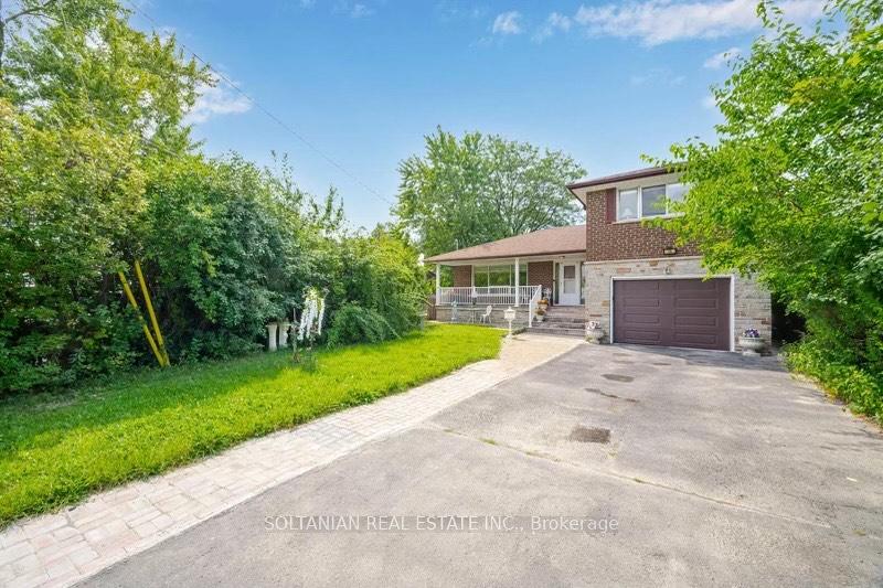 14 Axsmith Crescent, Toronto, ON M2J 3K3