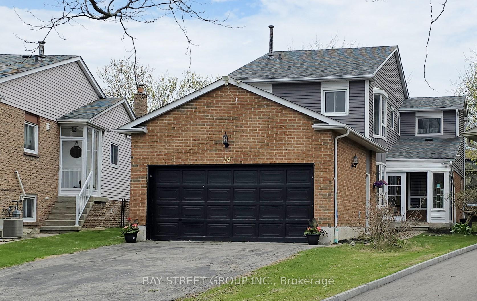 14 Barrow Court, Whitby, ON L1P 1E4