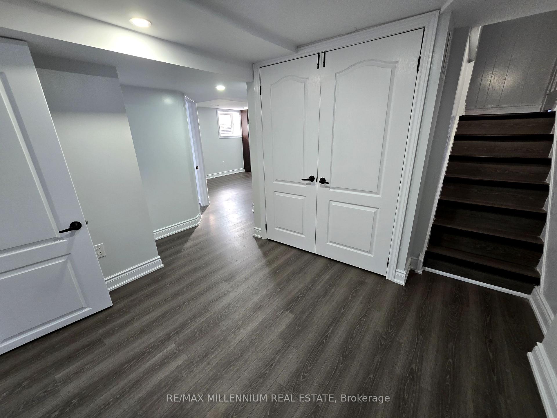 14 Charles Street, Brampton, ON L6V 1E6