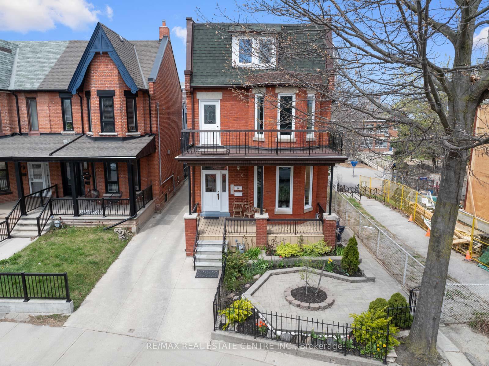 14 Churchill Avenue, Toronto, ON M6J 2B4