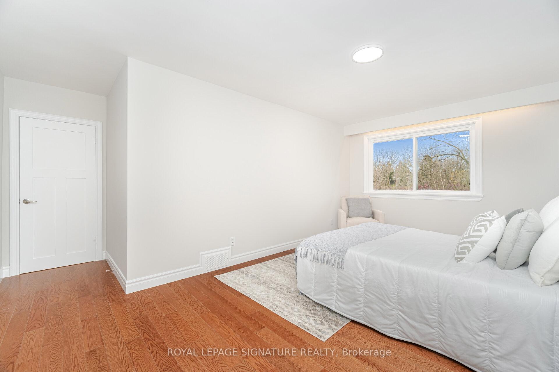 14 Echo Valley Ridge, Toronto, ON M9B 2B3