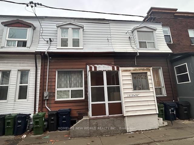 Main Fl, Rm 2 - 14 Glasgow Street, Toronto, ON M5T 2B9