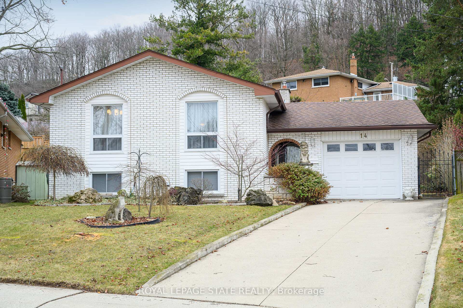 14 Joy Court, Hamilton, ON L8K 5R8