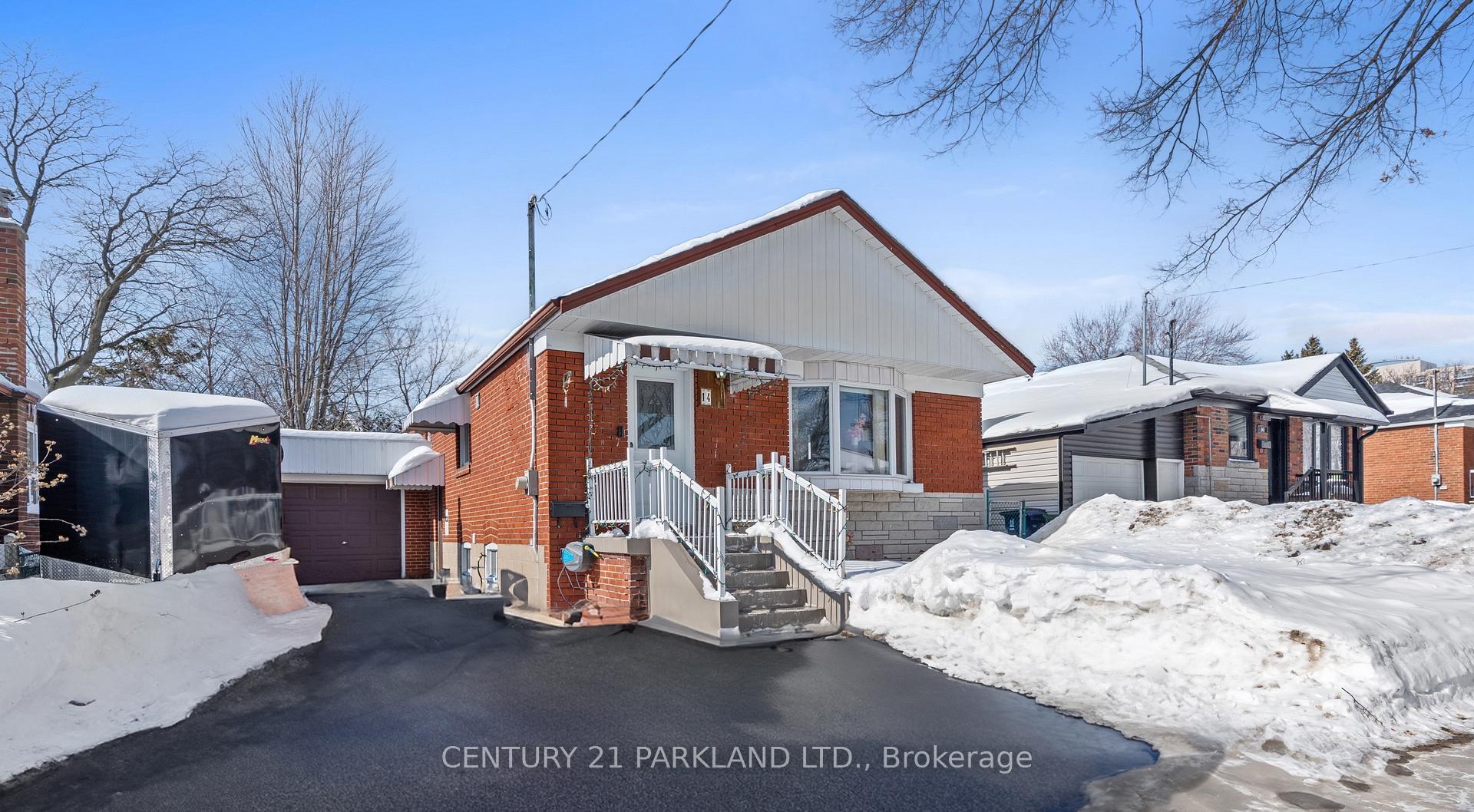 14 Maxim Crescent, Toronto, ON M1P 1Y2