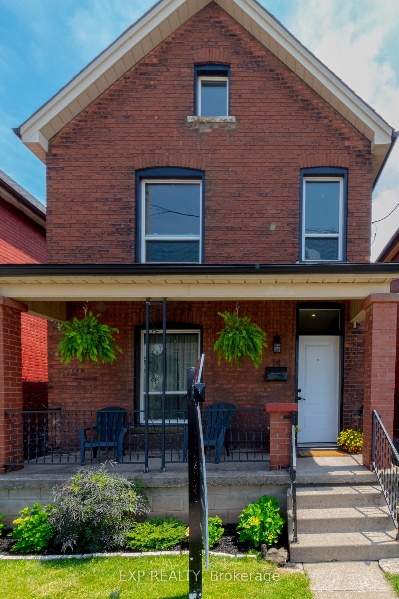 14 Milton Avenue, Hamilton, ON L8L 6E6