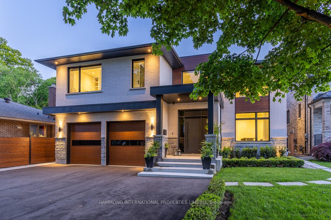 14 Penhale Drive, Toronto, ON M9P 2X4