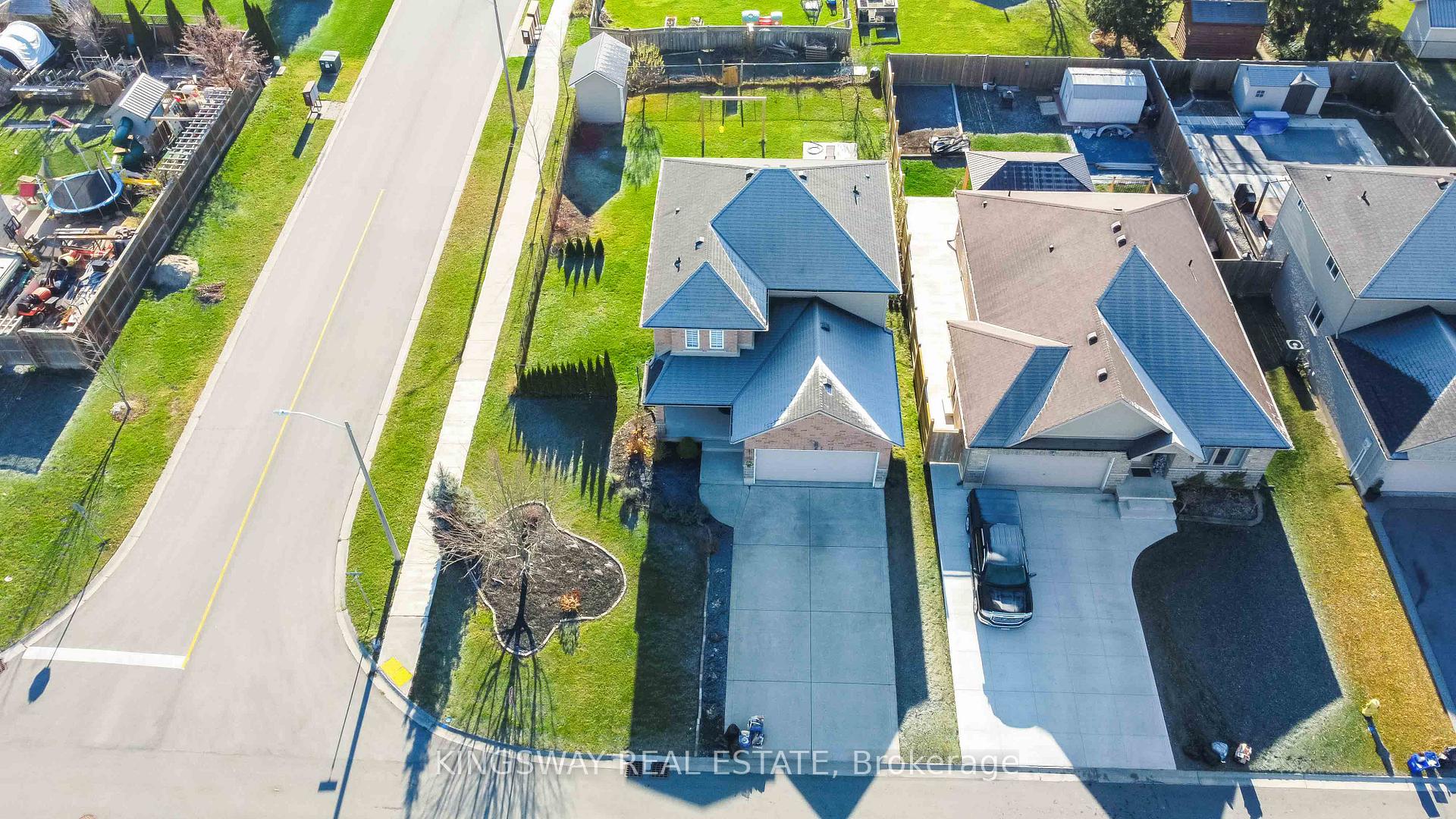 14 Pike Creek Drive, Haldimand, ON N0A 1E0