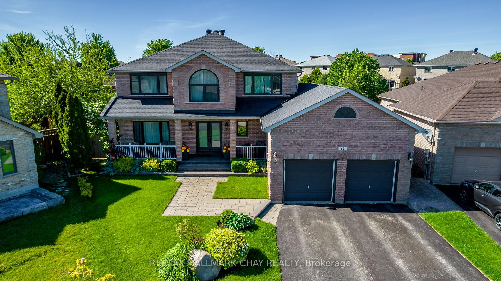 14 Rebecca Court, Barrie, ON L4N 0V5