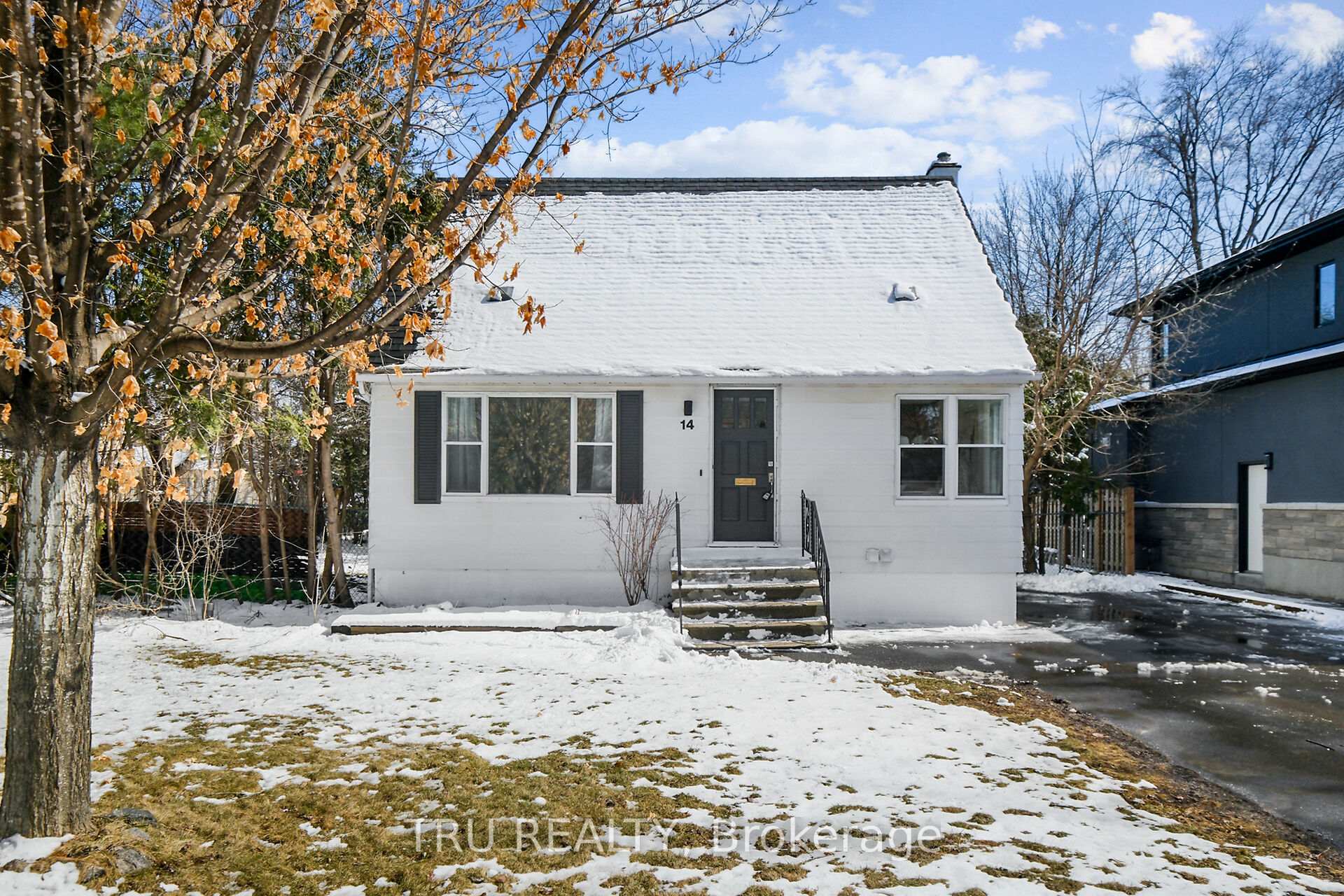 14 ST CLAIRE Avenue, Meadowlands - Crestview and Area, ON K2G 1Z9