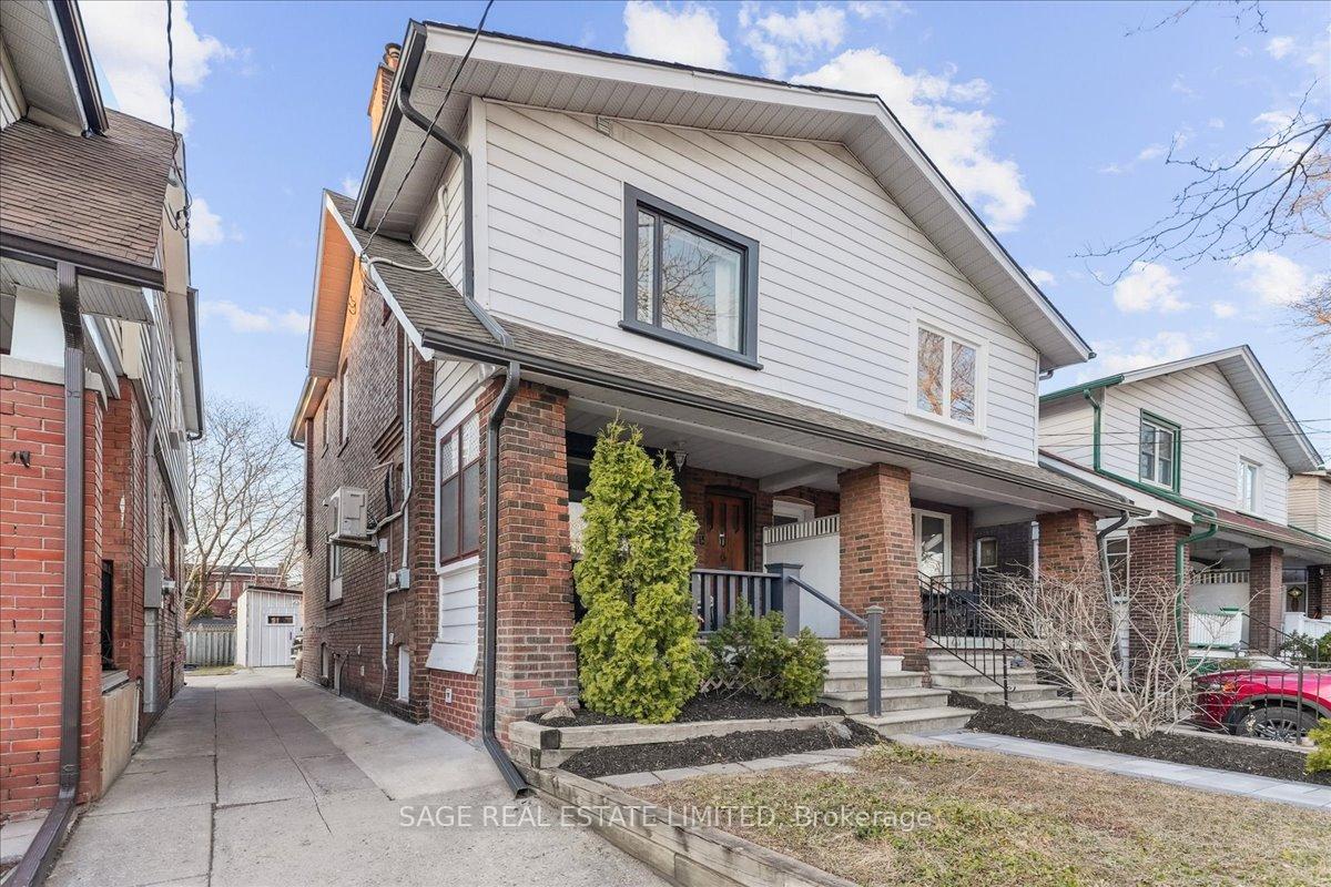 140 Wolverleigh Boulevard, Toronto, ON M4J 1R9
