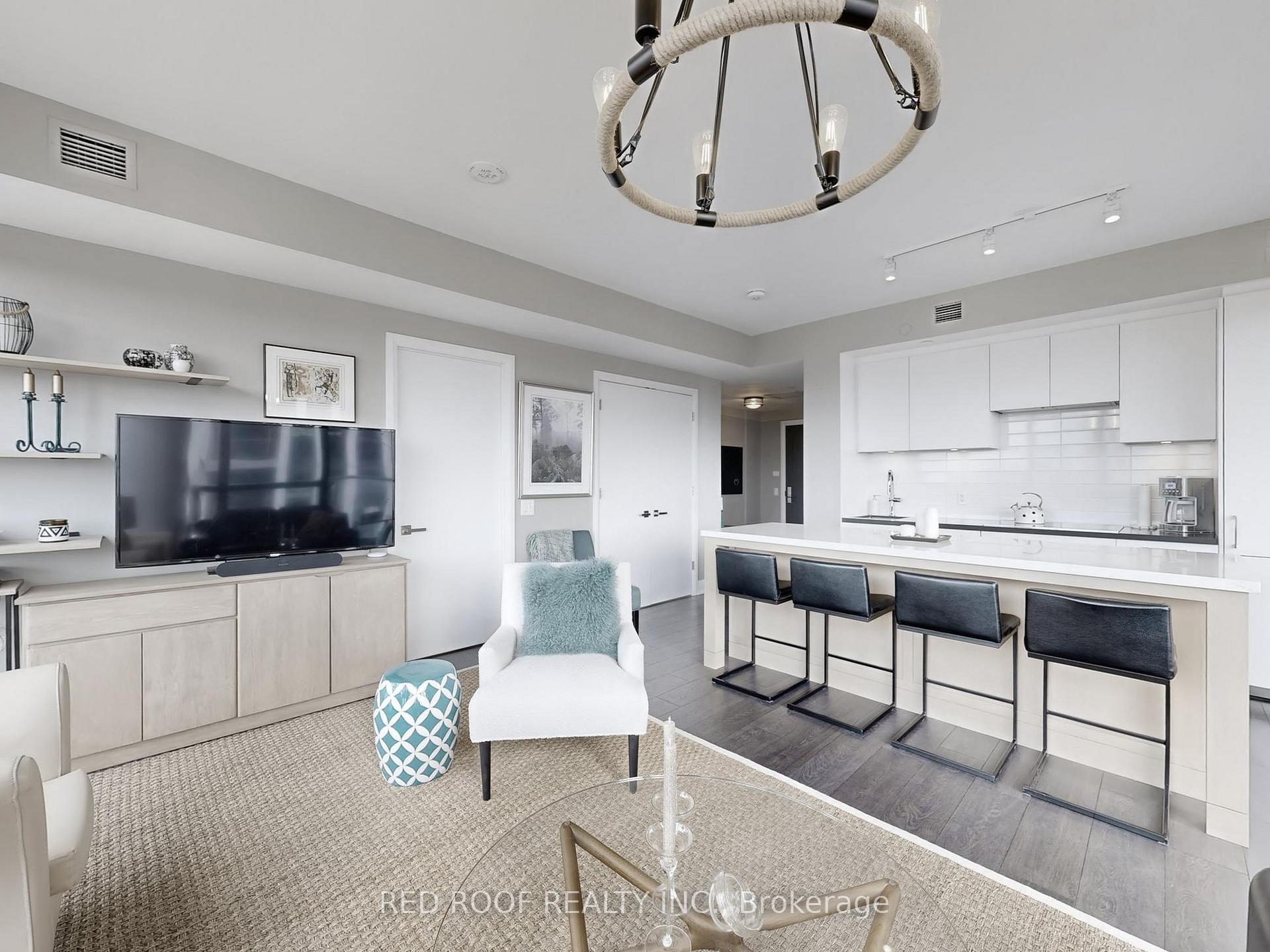 1401 - 33 Frederick Todd Way, Toronto, ON M4G 0C9