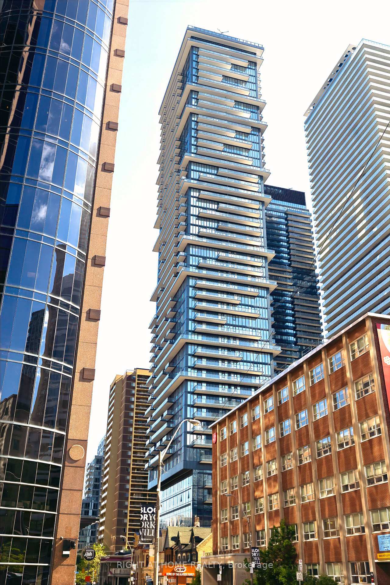 1401 - 634 Church Street, Toronto, ON M4Y 2G3