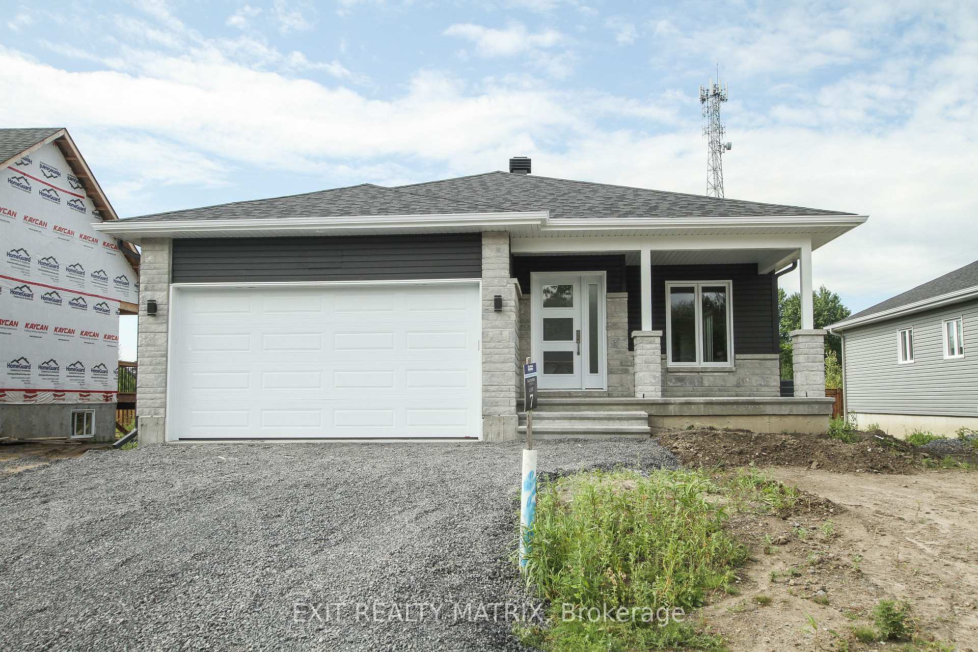 1401 Caroline Court, Cornwall, ON K6J 0C5