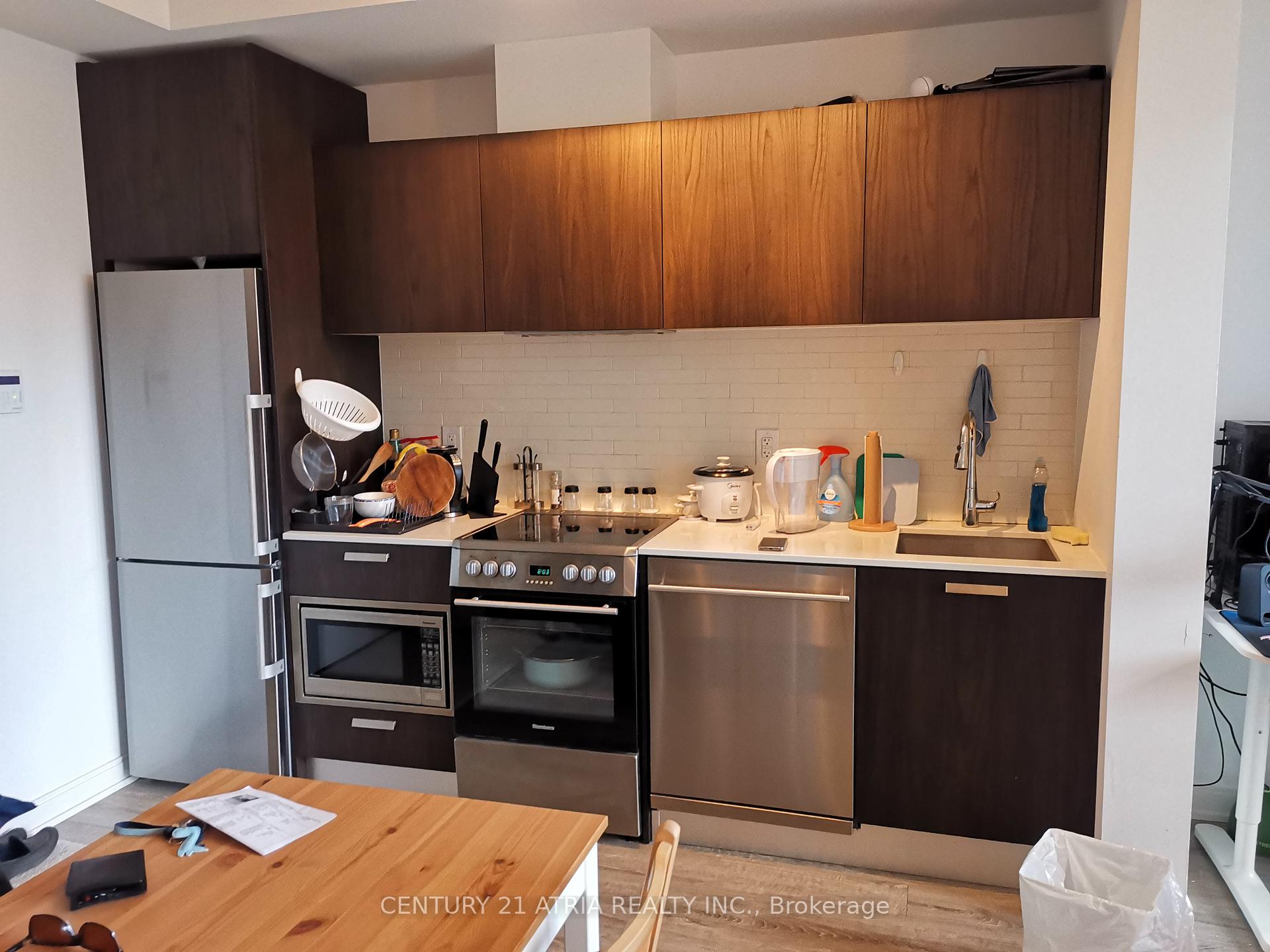 1404 - 50 Charles Street E, Toronto, ON M4Y 1T1