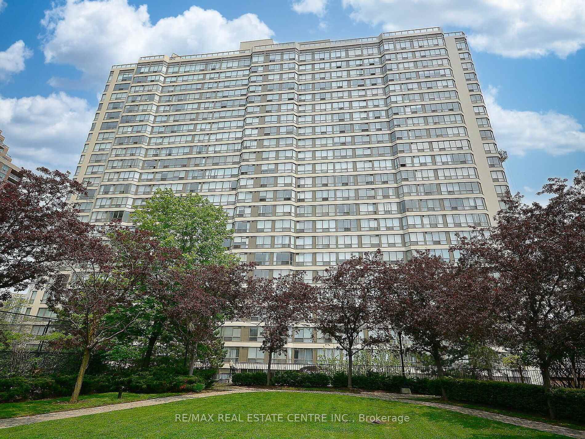 1404 - 55 Elm Drive W, Mississauga, ON L5B 3Z3