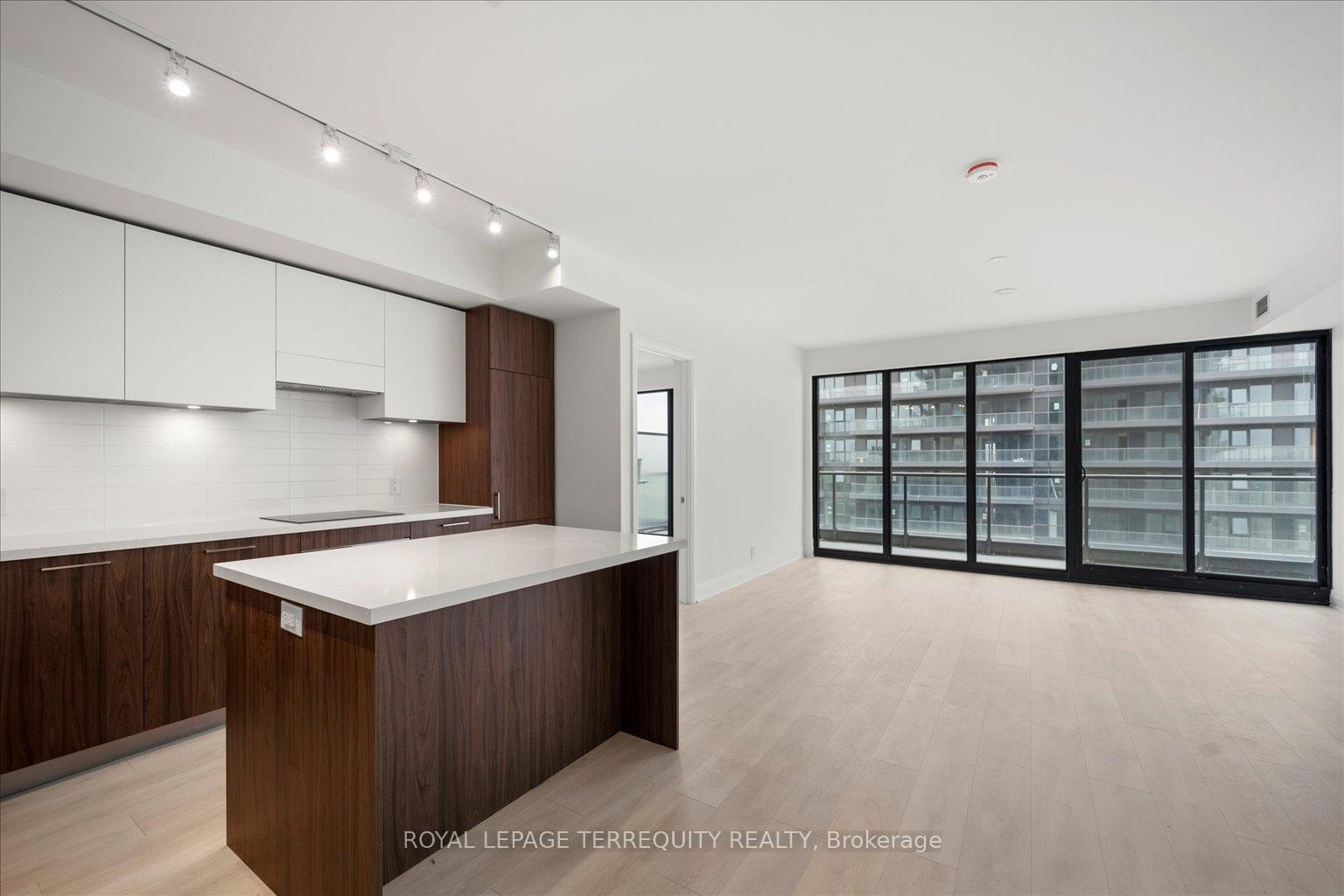 1406 - 33 Frederick Todd Way, Toronto, ON M4G 0C9