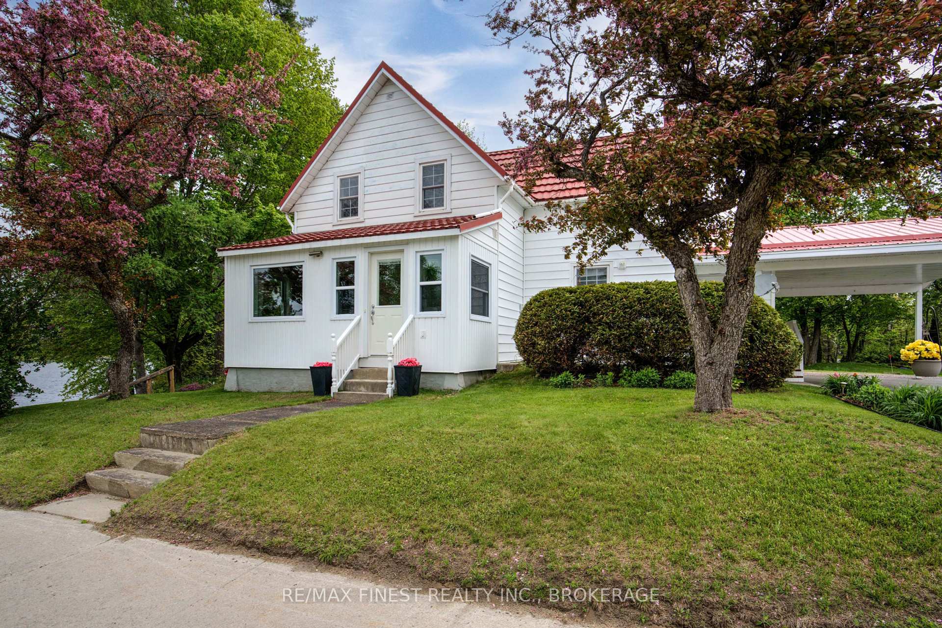 14064 Road 38, Frontenac, ON K0H 2P0