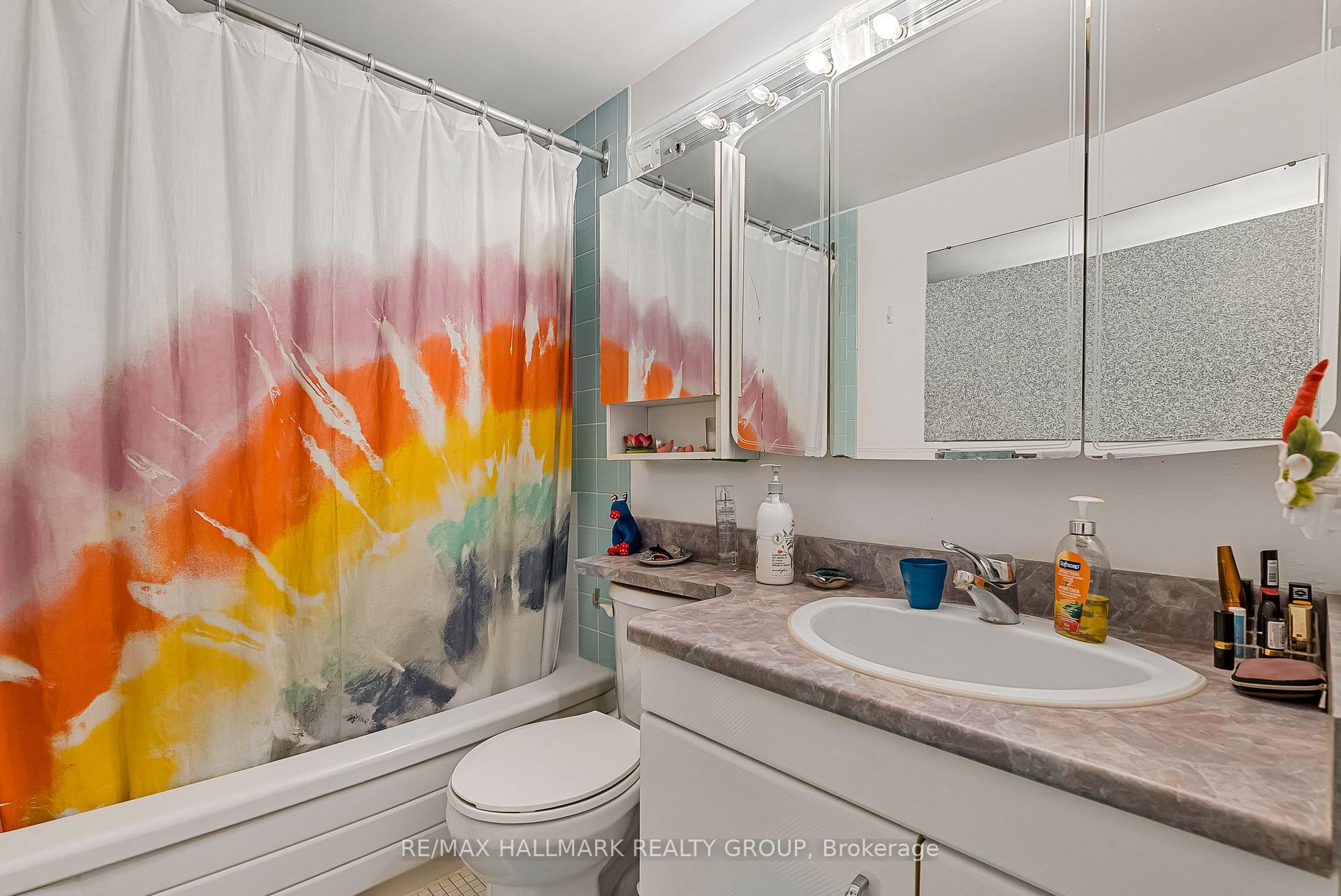 1409 - 158 C MCARTHUR Avenue, Vanier and Kingsview Park, ON K1L 8E7