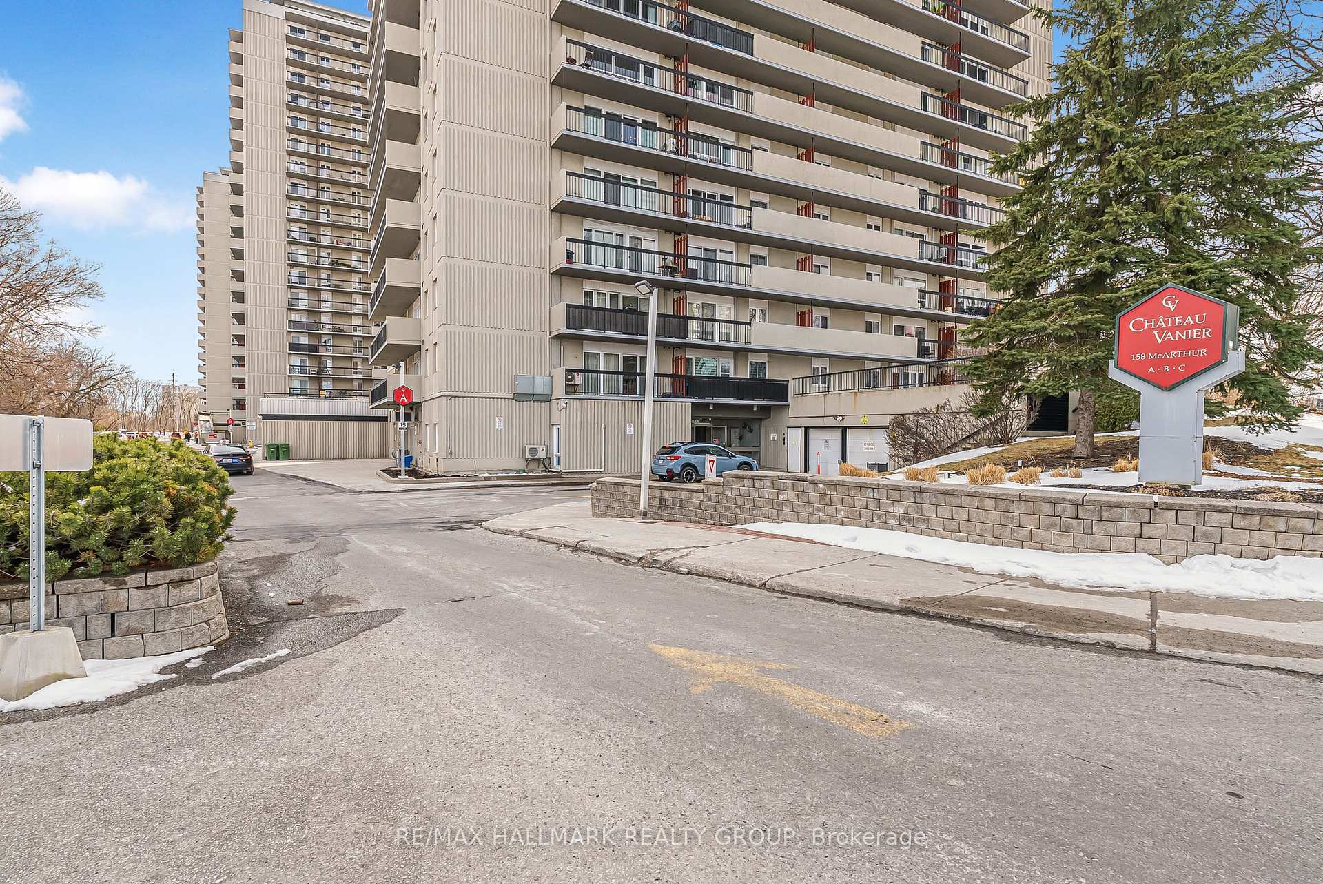 1409 - 158 C MCARTHUR Avenue, Vanier and Kingsview Park, ON K1L 8E7