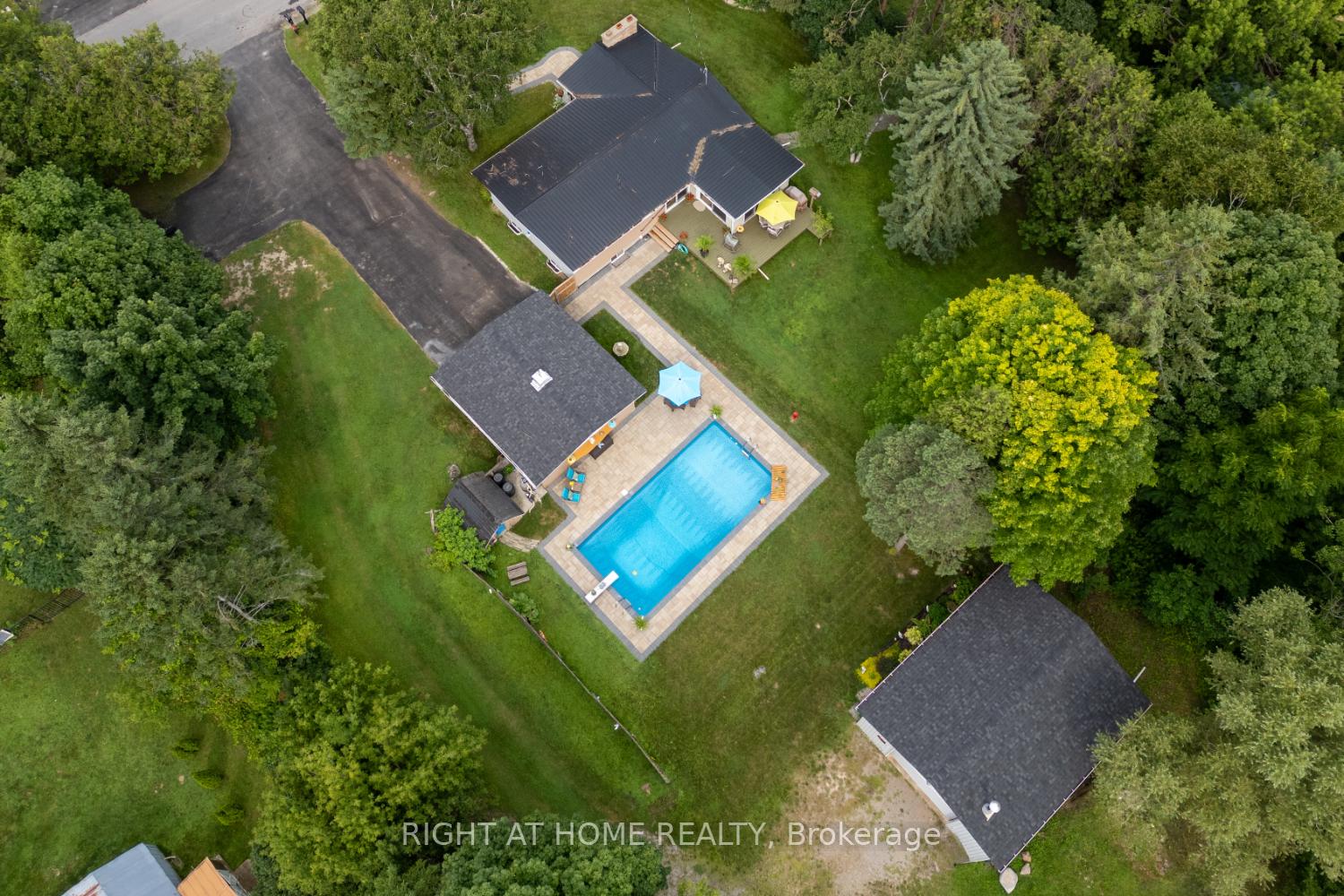 141 Platten Boulevard, Scugog, ON L9L 1B4