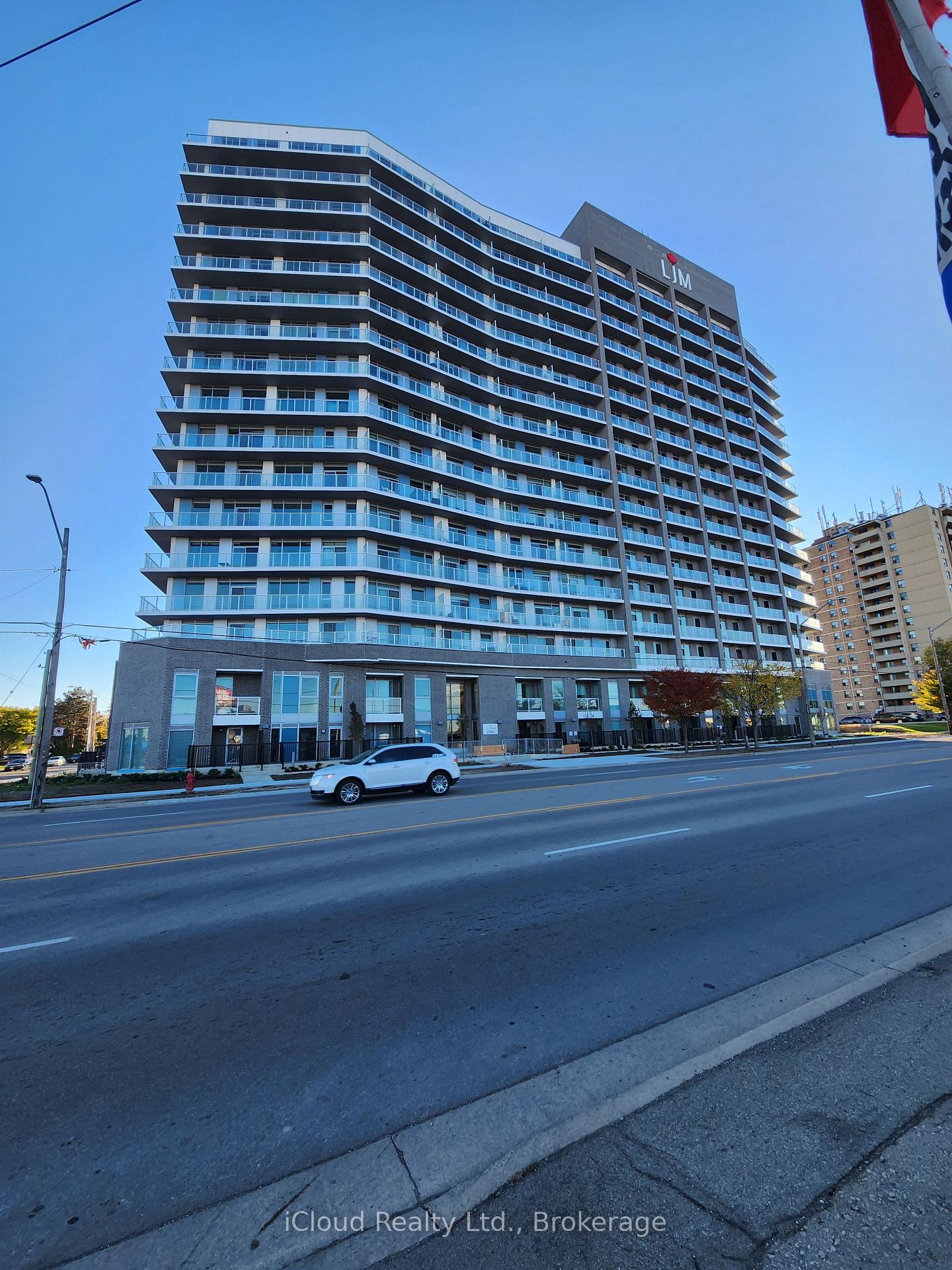 1411 - 2782 Barton Street E, Hamilton, ON L8E 2J8