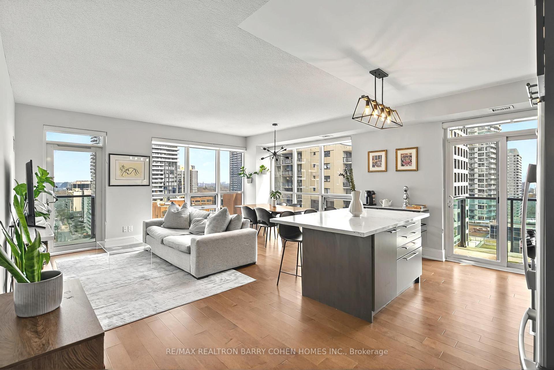 1414 - 70 Roehampton Avenue, Toronto, ON M4P 1R2