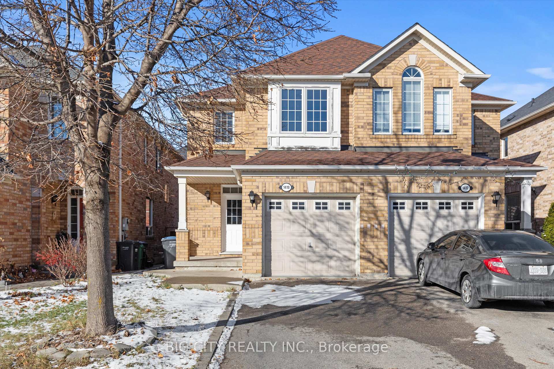 1419 Weir Chase, Mississauga, ON L5V 2X1