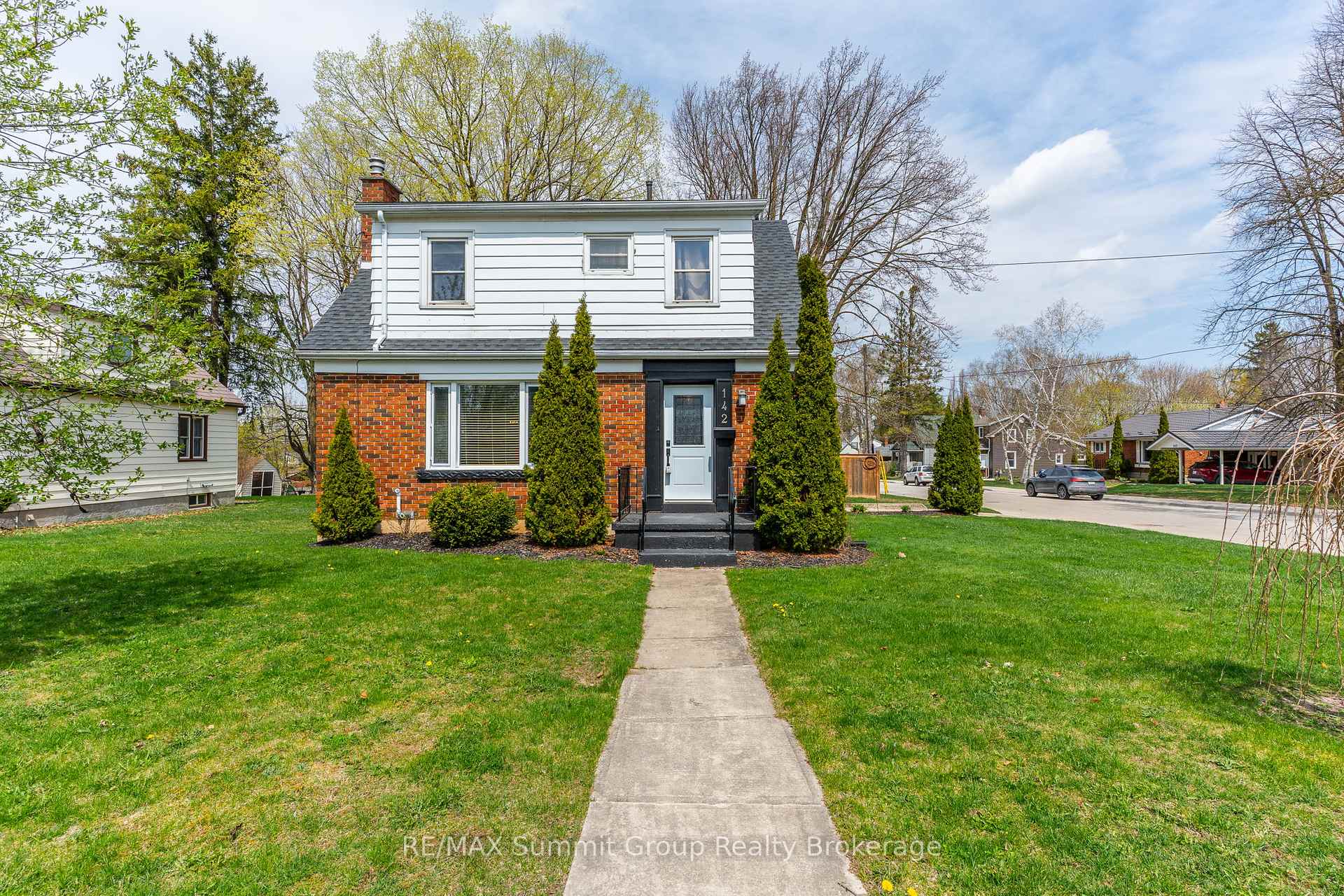 142 7th Street, Hanover, ON N4N 1G4