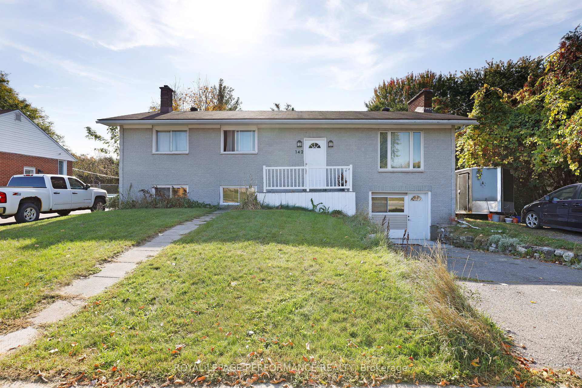 142 Meadowlands Drive W, Meadowlands - Crestview and Area, ON K2G 2S4