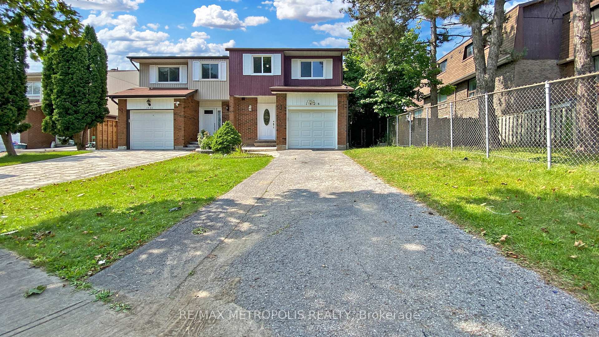 1424 Fieldlight Boulevard, Pickering, ON L1V 2V5