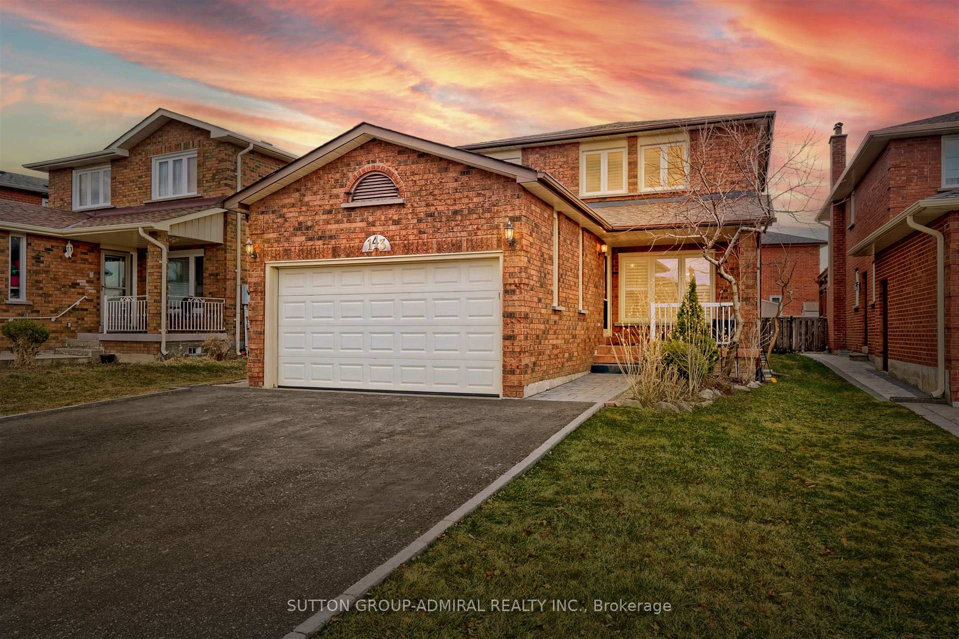 143 Adrianno Crescent, Vaughan, ON L4L 5R7