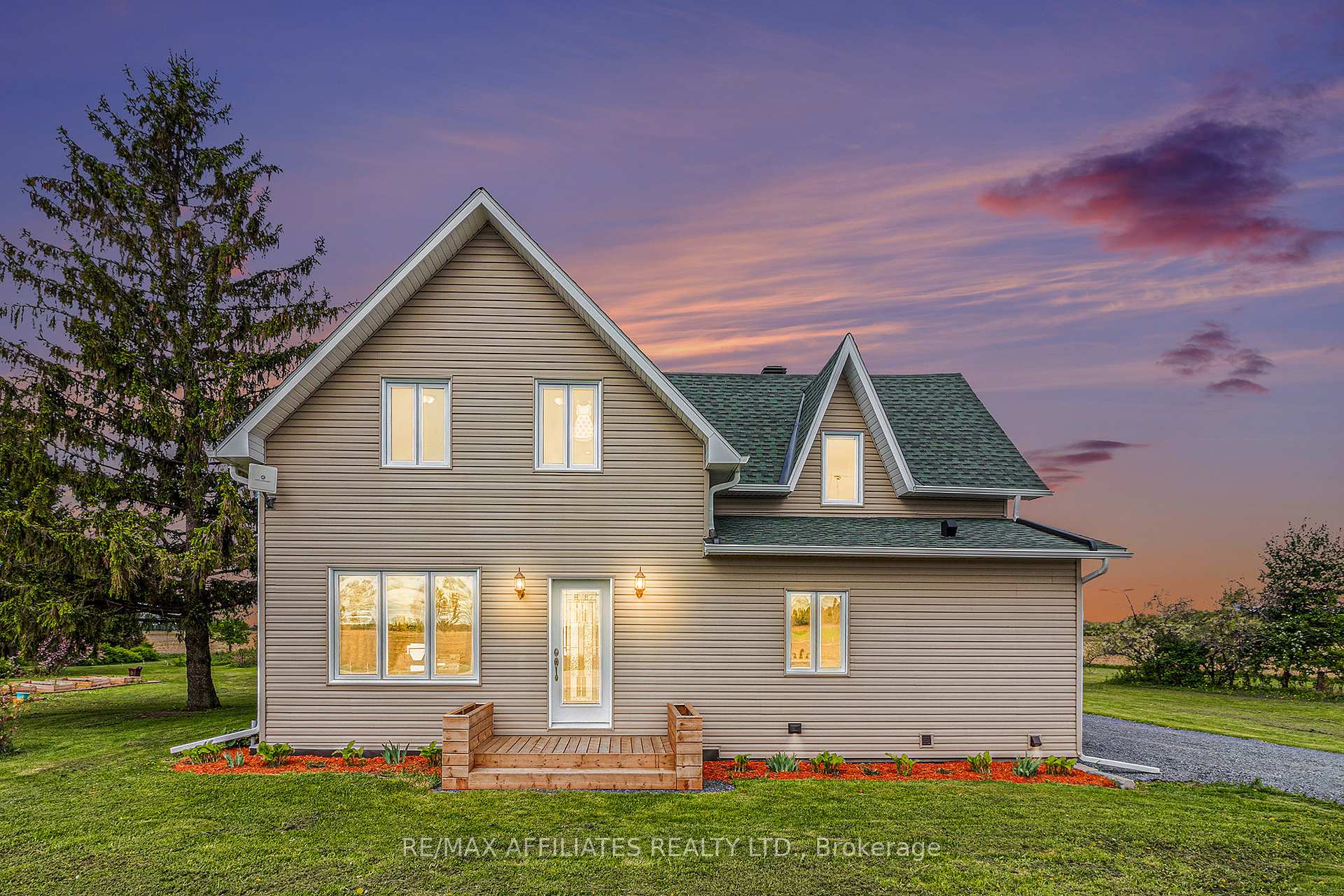 1436 Ste Marie Street, Russell, ON K0A 1W0