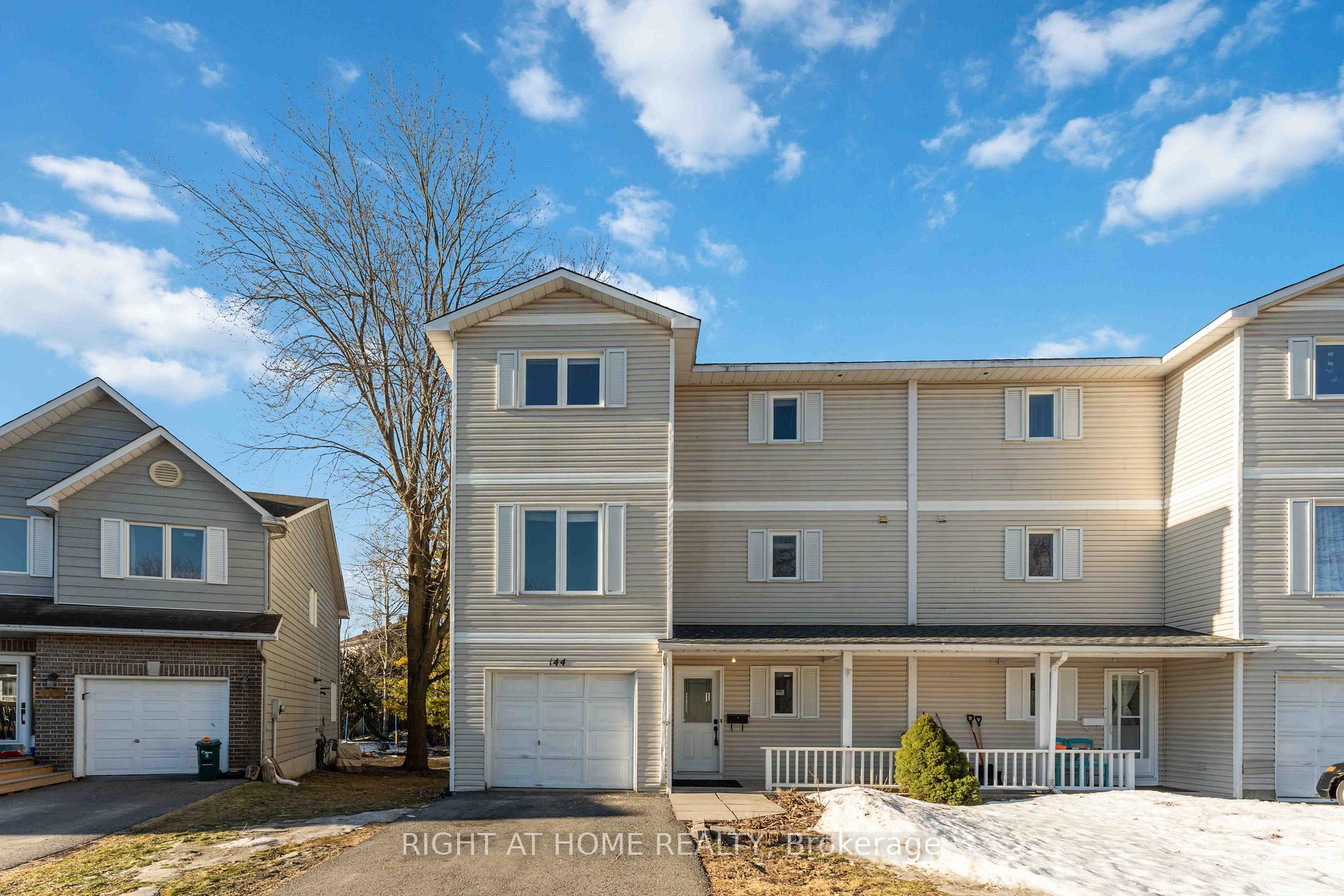 144 GLAMORGAN Drive, Kanata, ON K2L 1R8