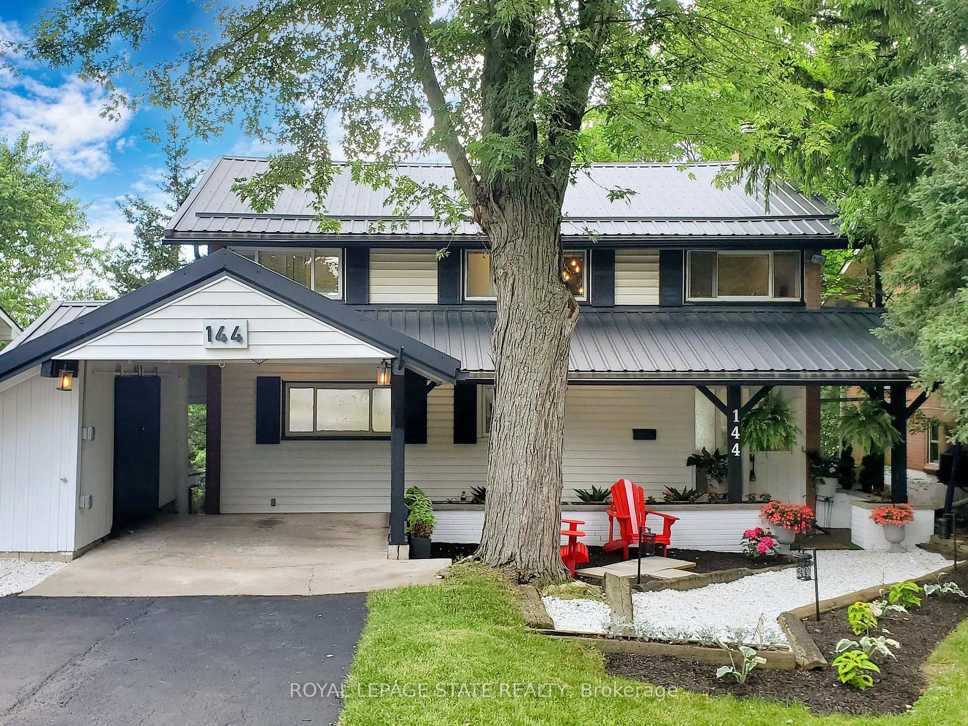144 Old Ancaster Road, Hamilton, ON L9H 3R4