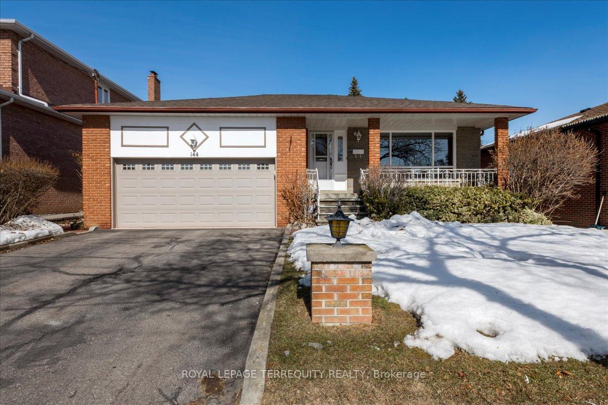 144 Pleasant View Drive, Toronto, ON M2J 3R4