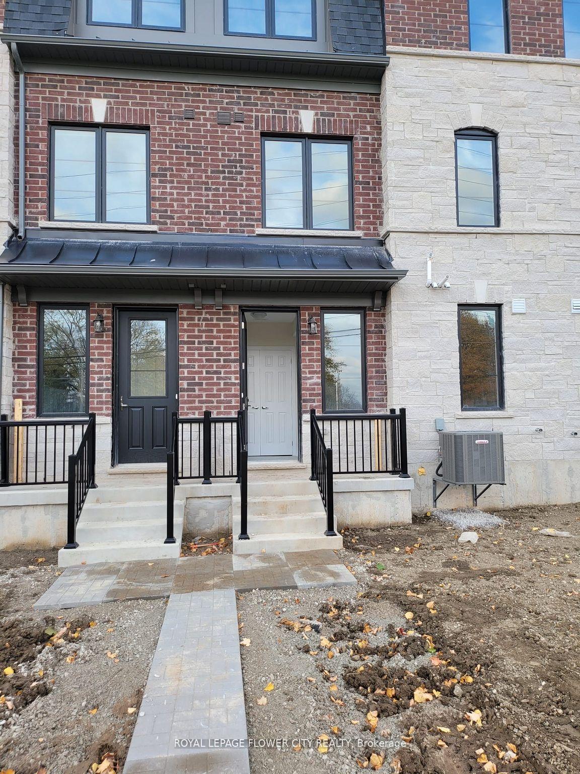 1445 National Common, Burlington, ON L7P 3W5