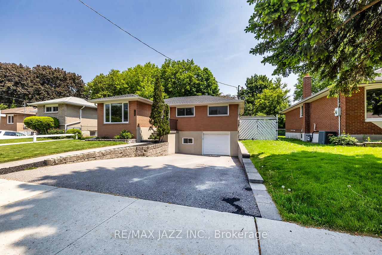 145 Lupin Drive, Whitby, ON L1N 1X9