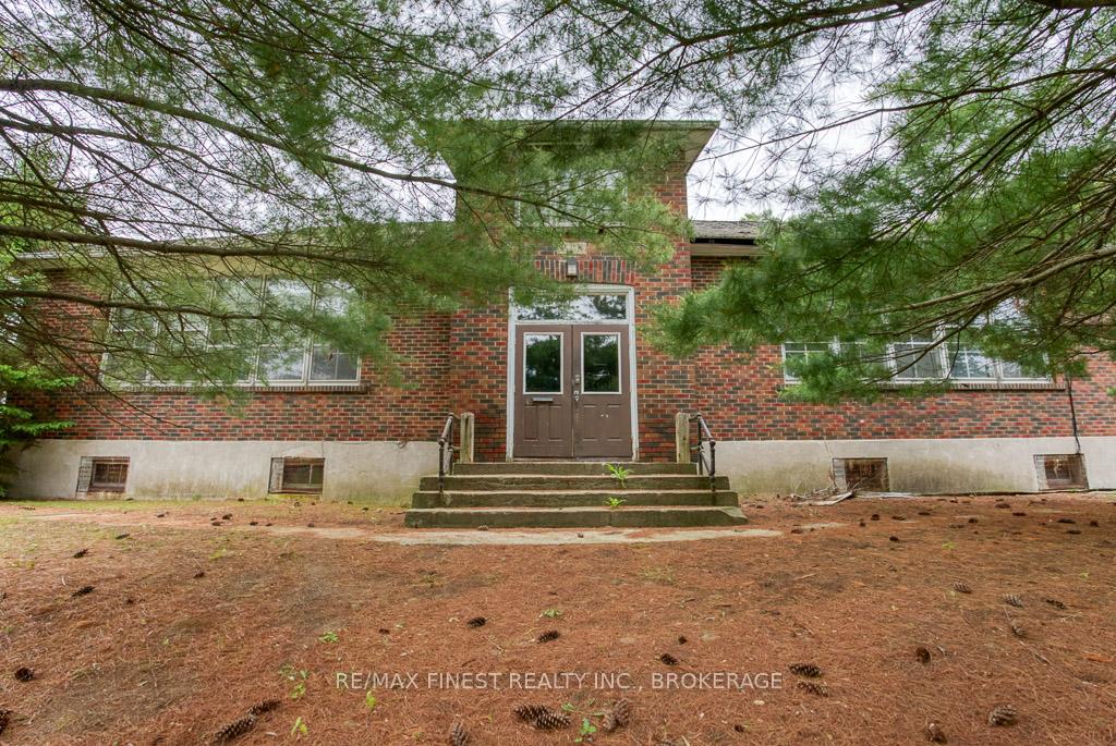 1455 Mountain Grove Road, Frontenac, ON K0H 2E0