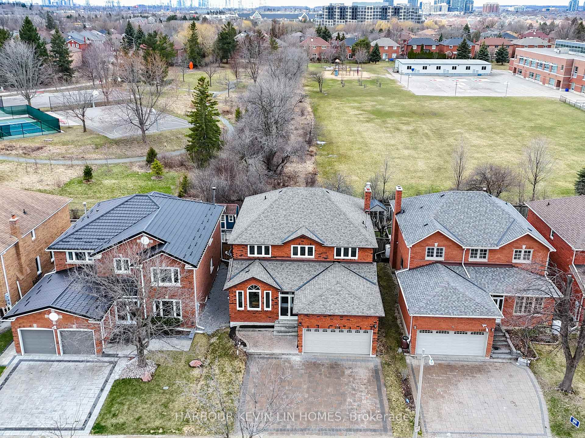 146 Valleymede Drive, Richmond Hill, ON L4B 1T2