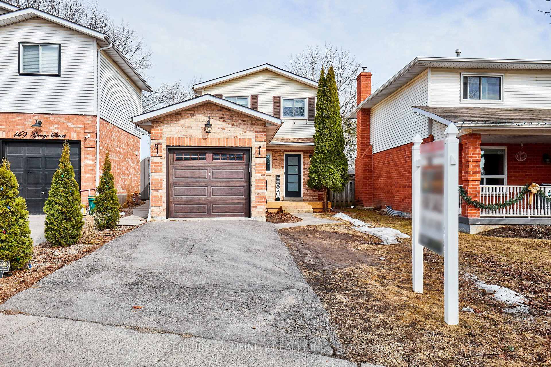 147 George Street E, Clarington, ON L1B 1J5