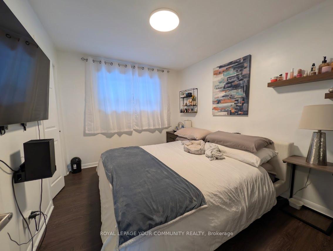 147 Grandview Street S, Oshawa, ON L1H 7C6