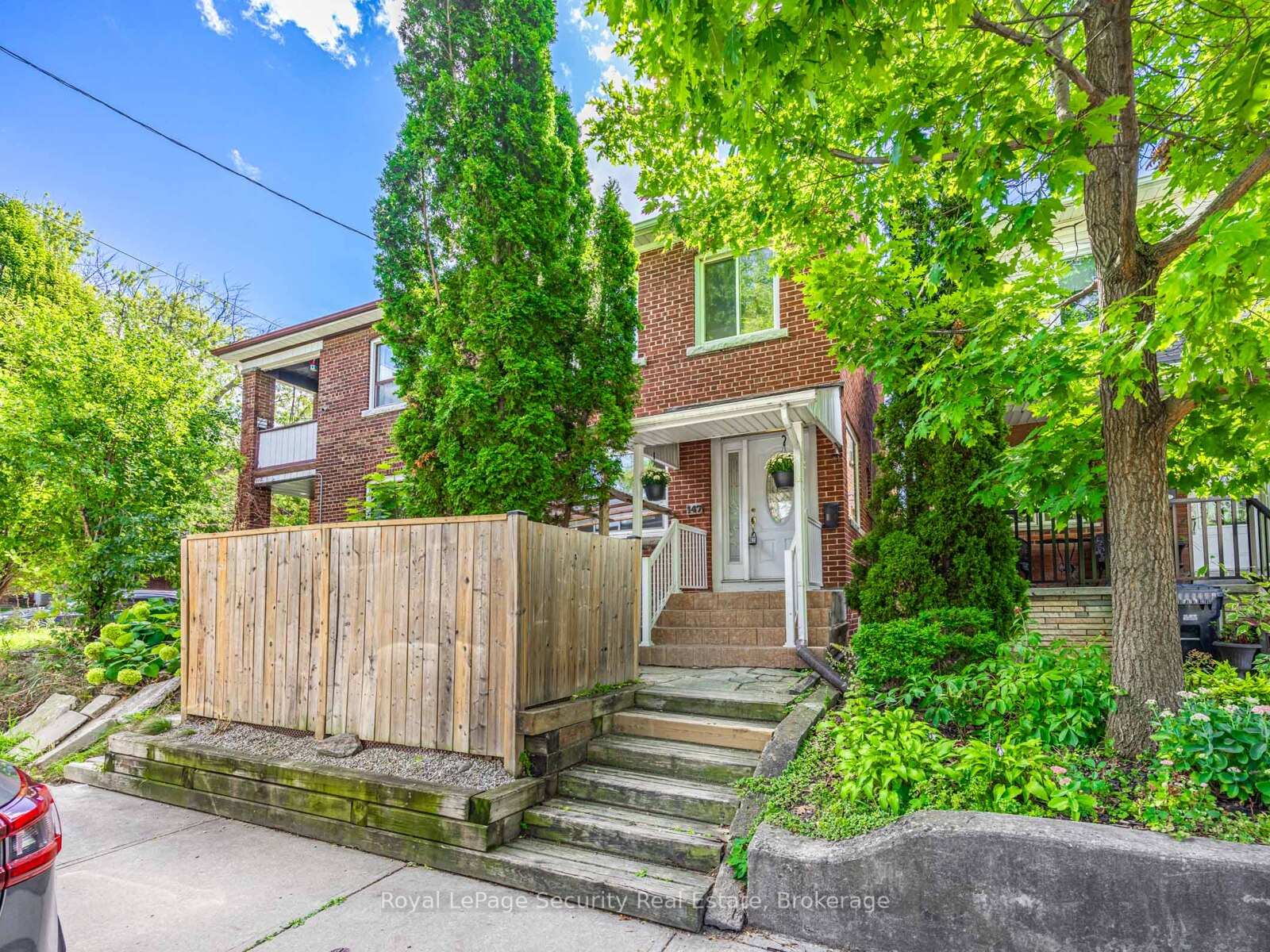 147 Hope Street, Toronto, ON M6E 1K4