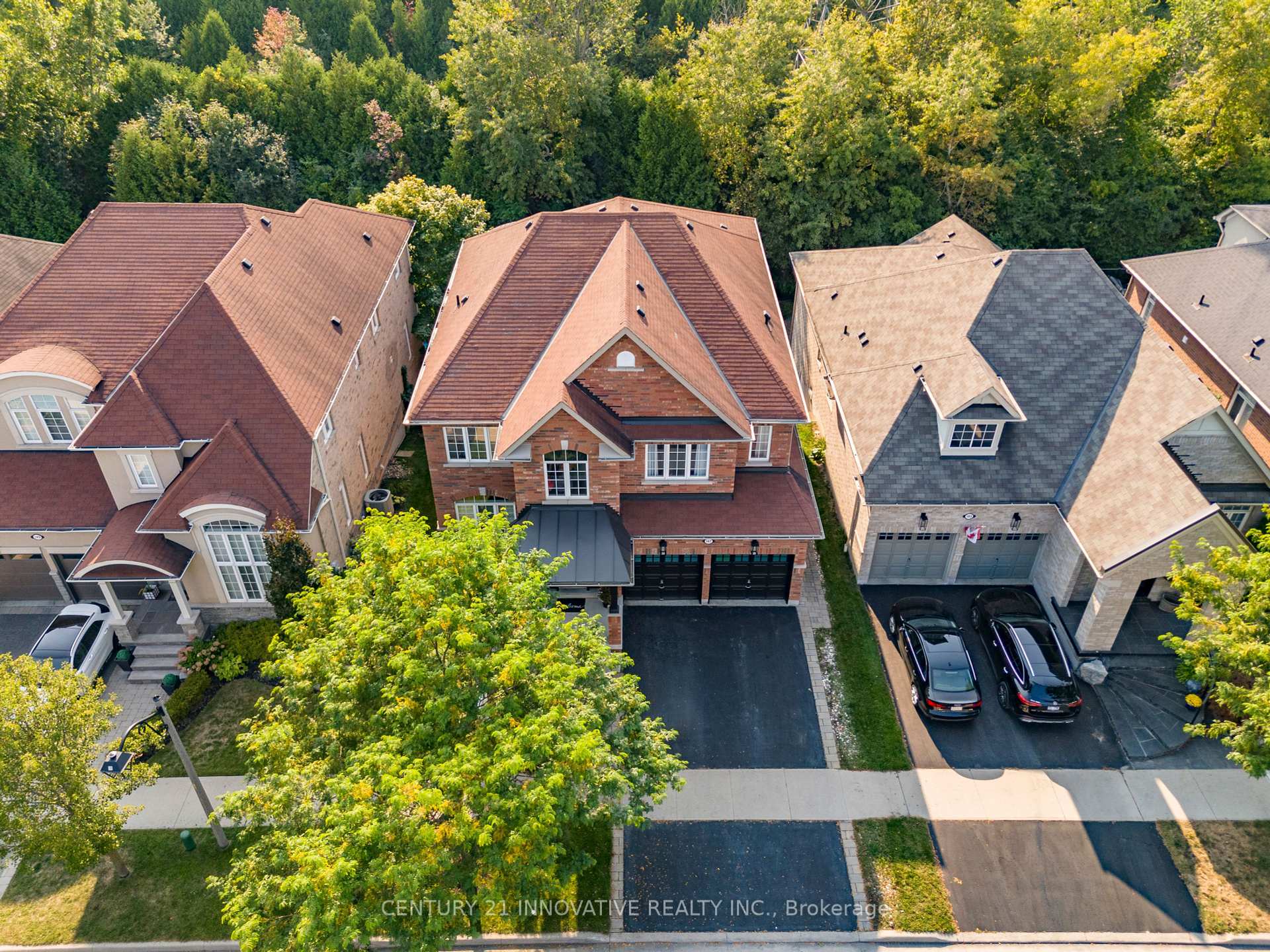 147 Rivers Edge Place, Whitby, ON L1R 0G5