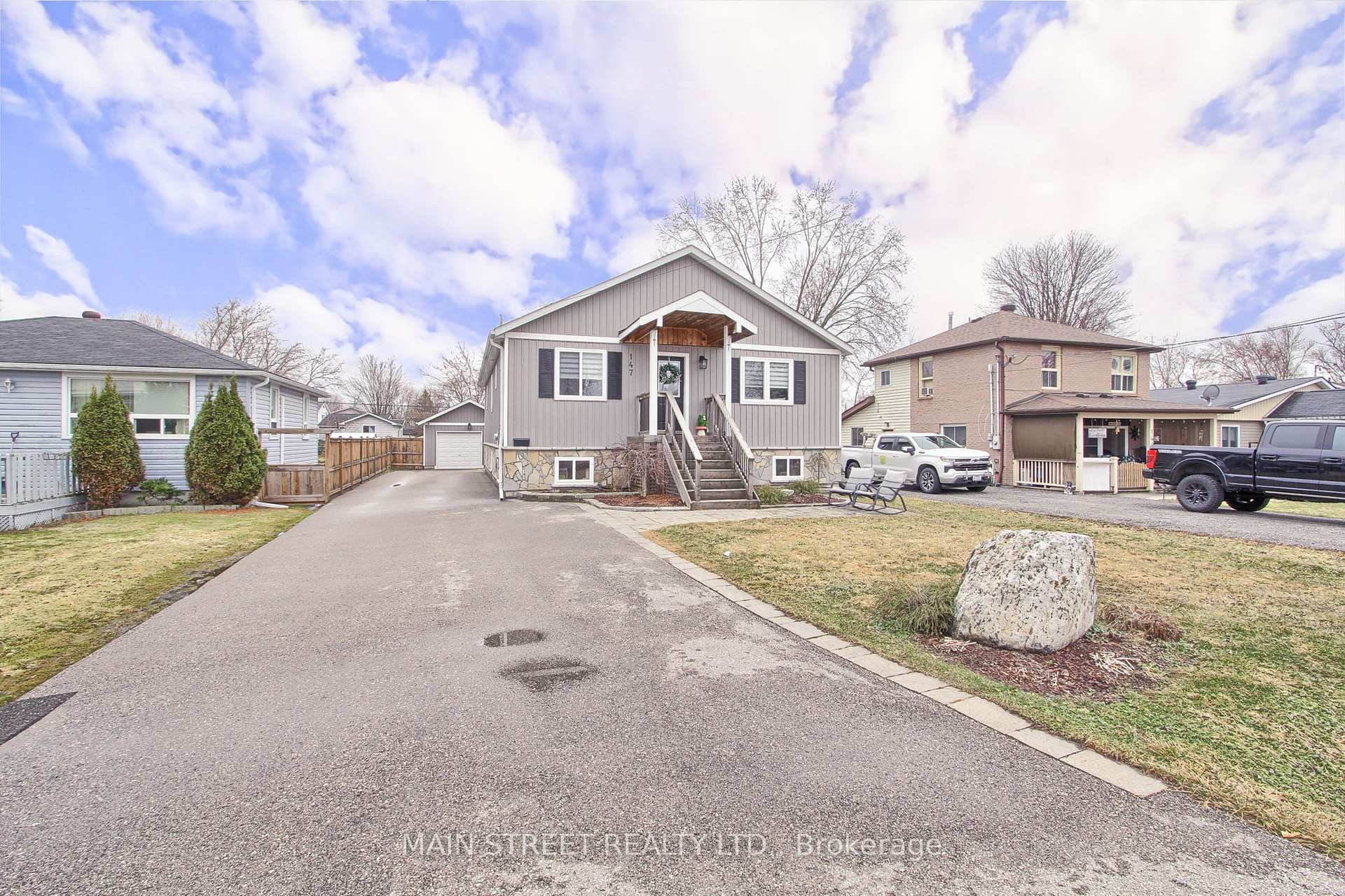 147 Spring Road, Georgina, ON L4P 2K7