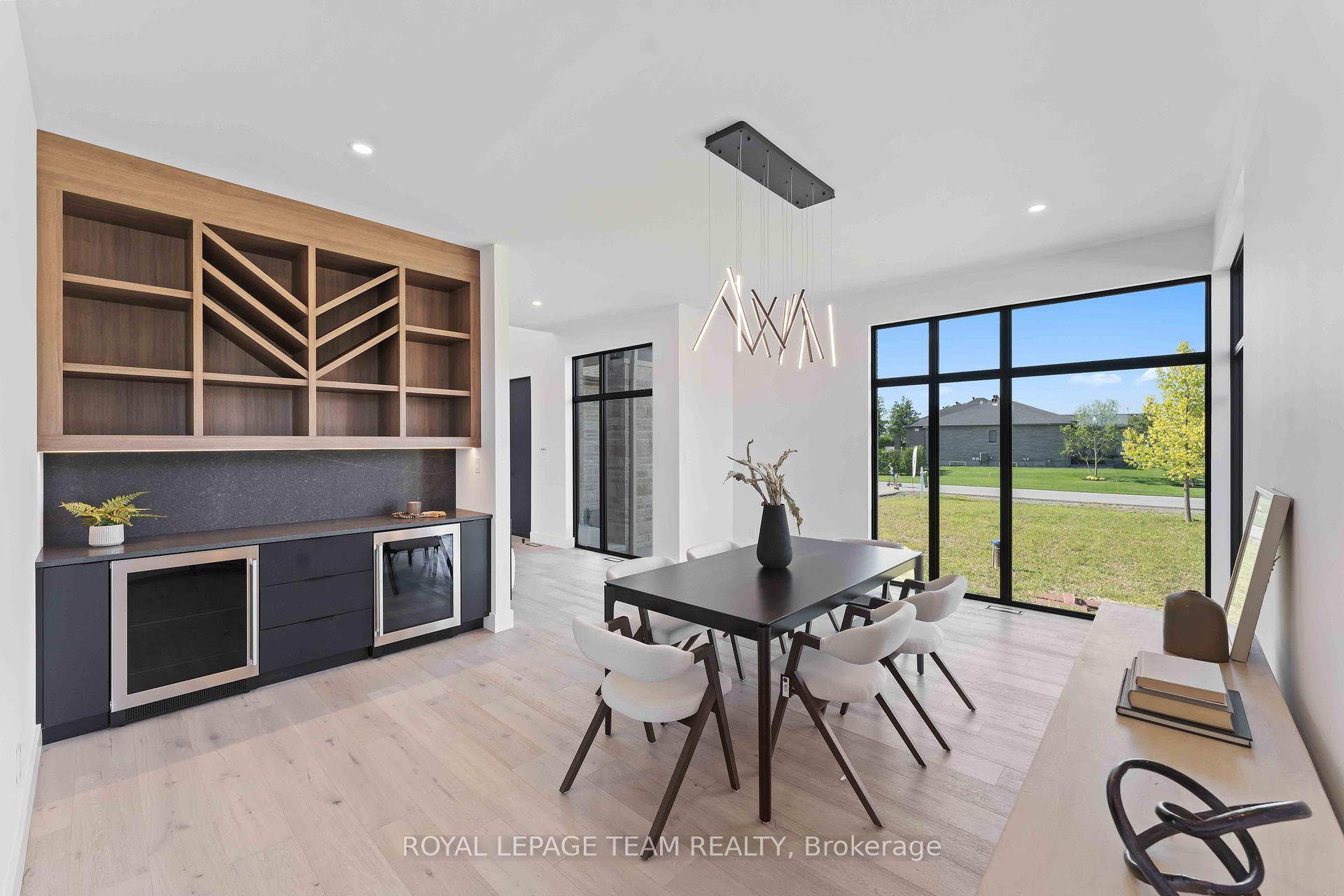 148 DUNBLANE Way, Manotick - Kars - Rideau Twp and Area, ON K4M 0A8