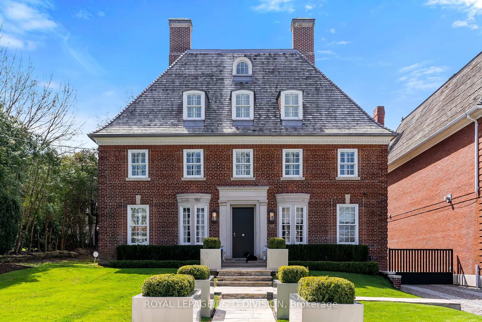 148 Forest Hill Road, Toronto, ON M5P 2M9