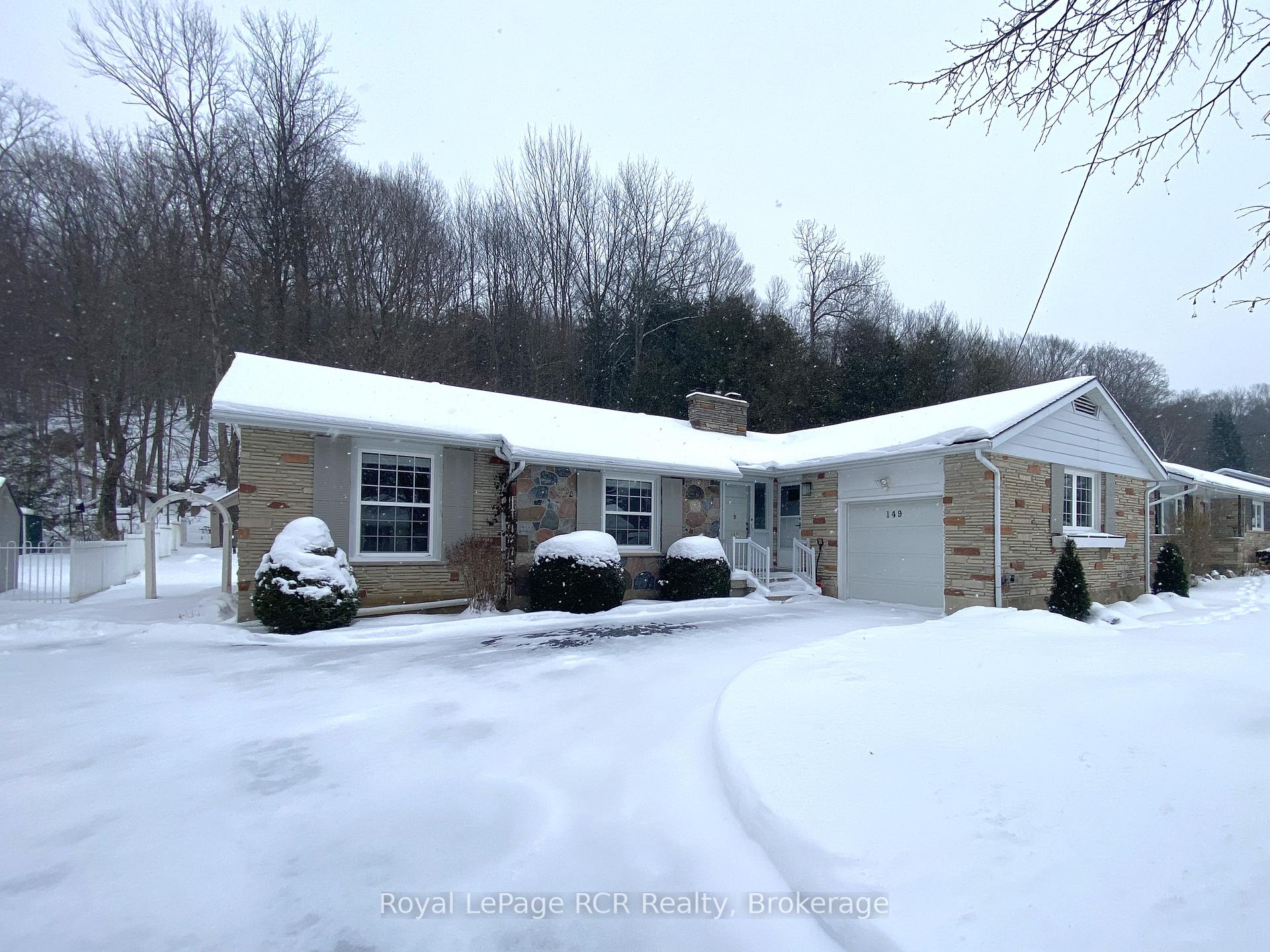 149 7th Avenue E, Owen Sound, ON N4K 2W8