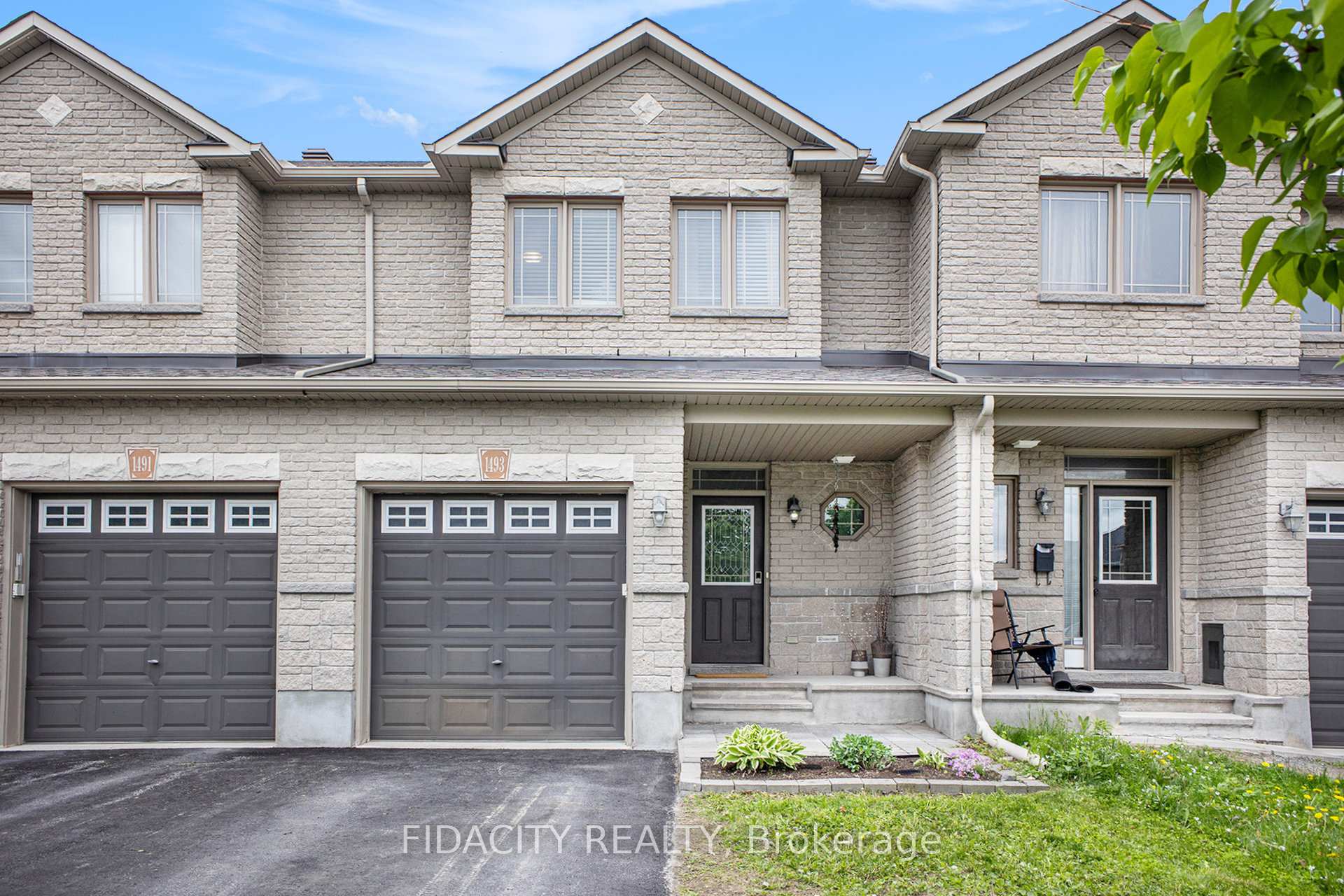 1493 Carronbridge Circle, Kanata, ON K2M 0G7