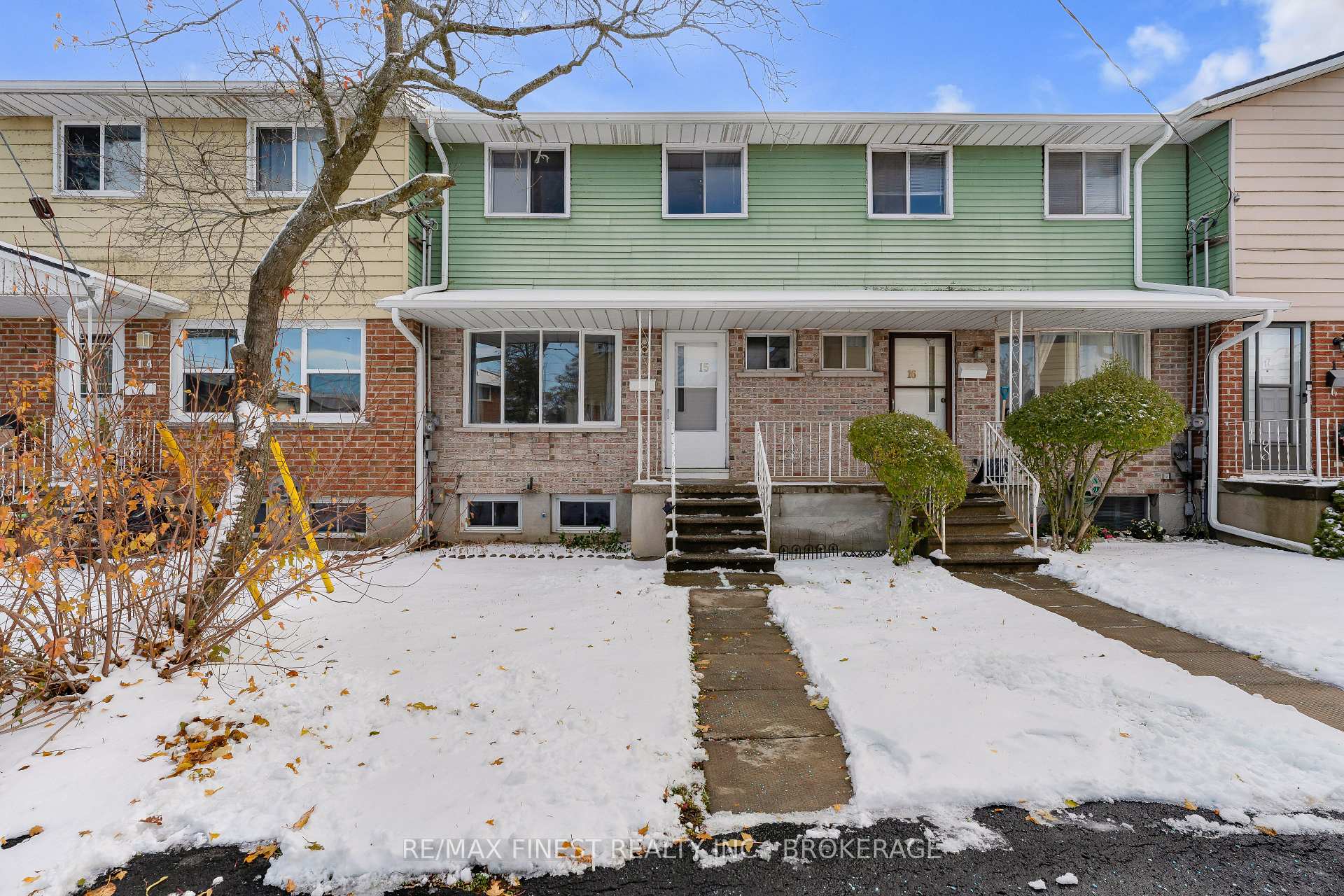 15 - 27 Addington Street, Loyalist, ON K7N 1C6
